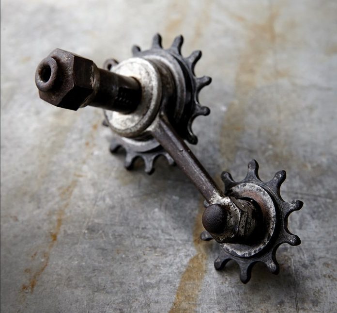 Mike Sweatmanの世界最大のディレイラーコレクション | ロードバイクはやめられない