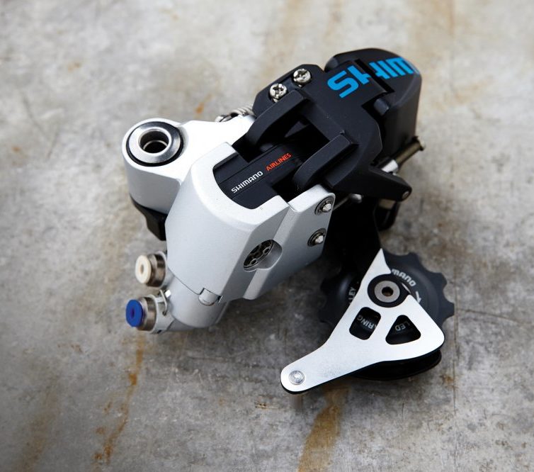 Mike Sweatmanの世界最大のディレイラーコレクション | ロードバイクはやめられない