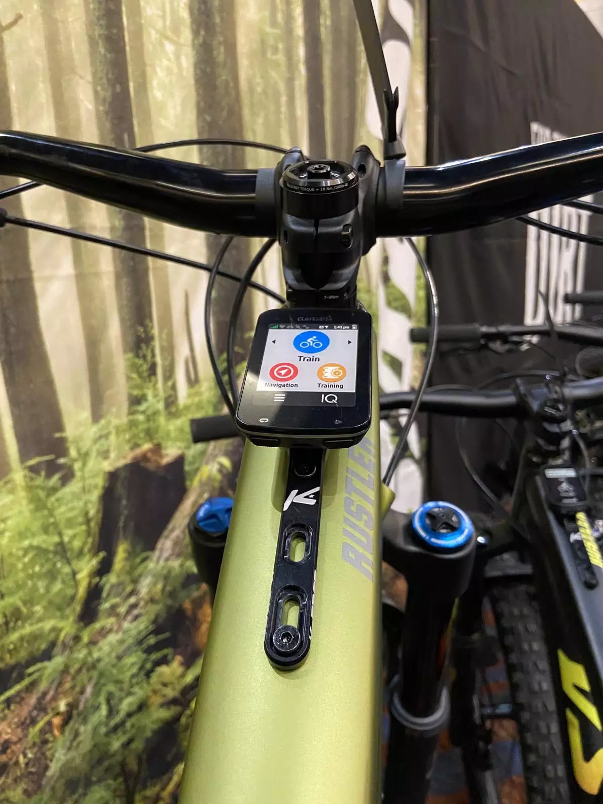 K-Edgeからトップチューブとヘッドにセット出来るマウント登場 | ロードバイクはやめられない