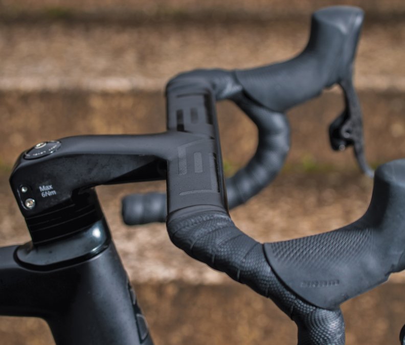 Ribble Endurance SLR Disc ダイレクト販売でパフォーマンスに優れたバイク | ロードバイクはやめられない