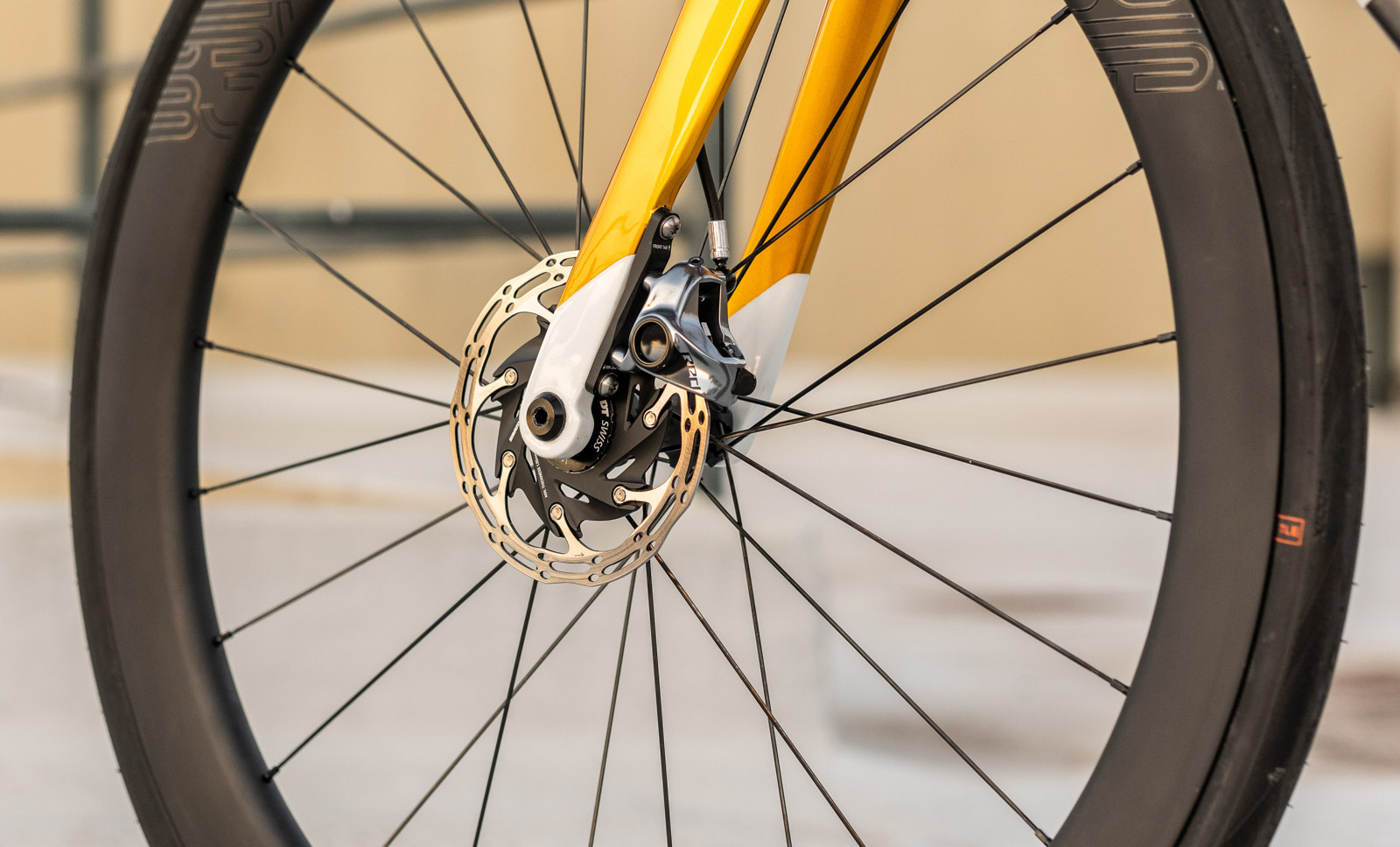 Bossi Strada SSはカーボンバイクのような形状のチタンバイク | ロードバイクはやめられない