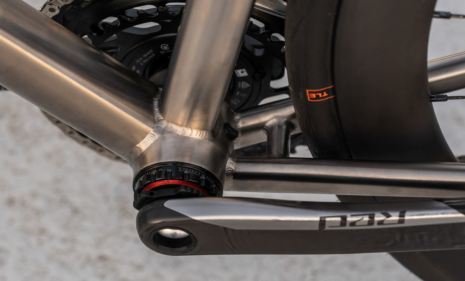 Bossi Strada SSはカーボンバイクのような形状のチタンバイク | ロードバイクはやめられない