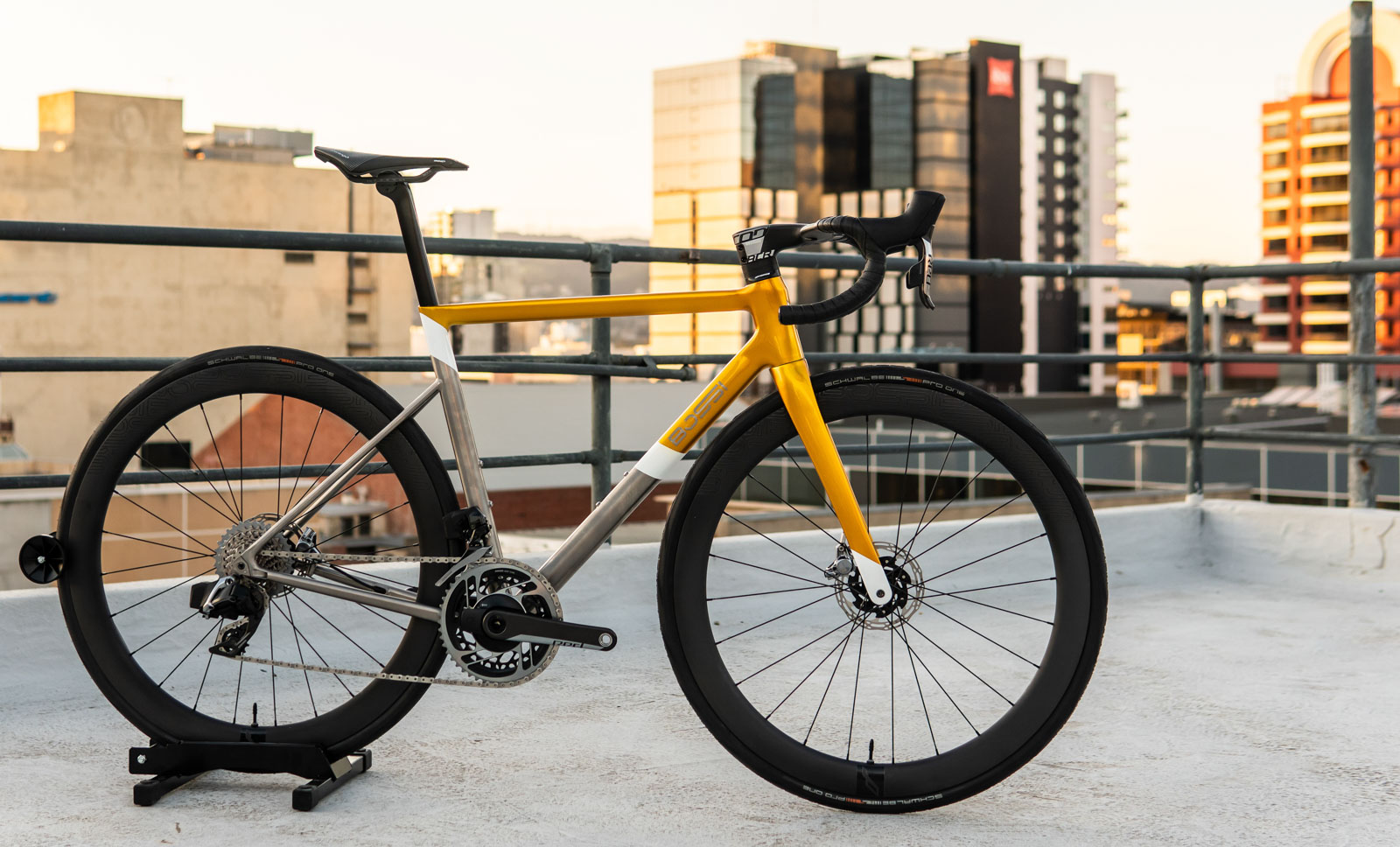 Bossi Strada SSはカーボンバイクのような形状のチタンバイク | ロードバイクはやめられない