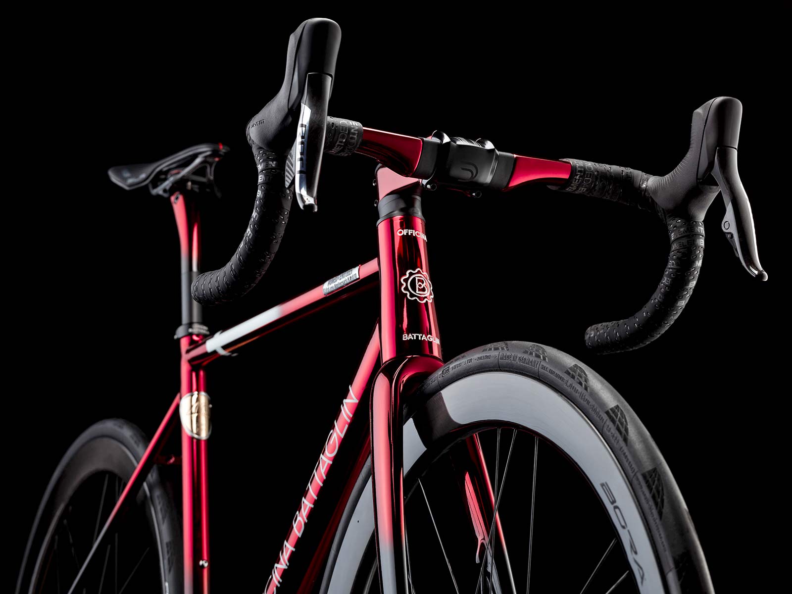 バッタリンから40周年記念Battaglin Power+ EVOが登場 スチールフレームの美しさは芸術品だ | ロードバイクはやめられない