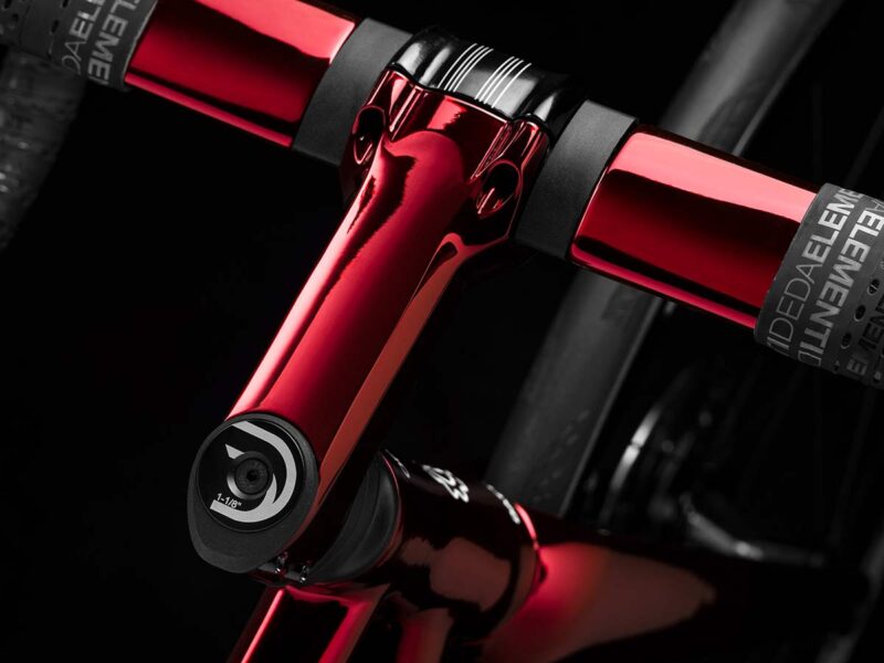 バッタリンから40周年記念Battaglin Power+ EVOが登場 スチールフレームの美しさは芸術品だ | ロードバイクはやめられない