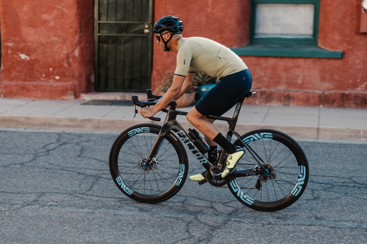 ENVEから第4世代のSESホイールセットが登場 実世界で最速 | ロードバイクはやめられない