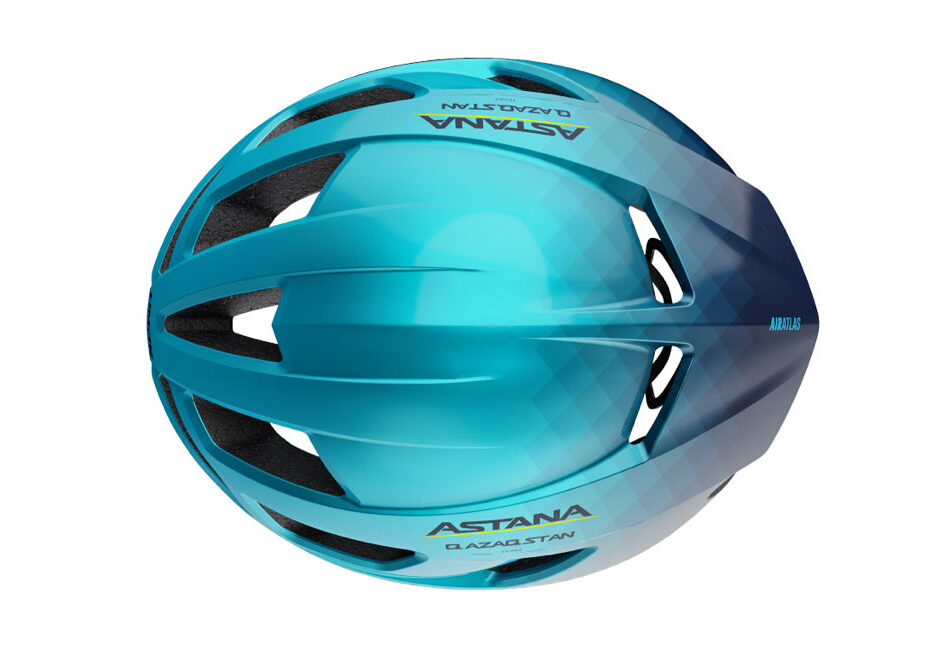 Astana Qazaqstan TeamがブエルタでUFOクリップ式テールコーンの付属したLimar Air Atlasの新型ヘルメットを ...