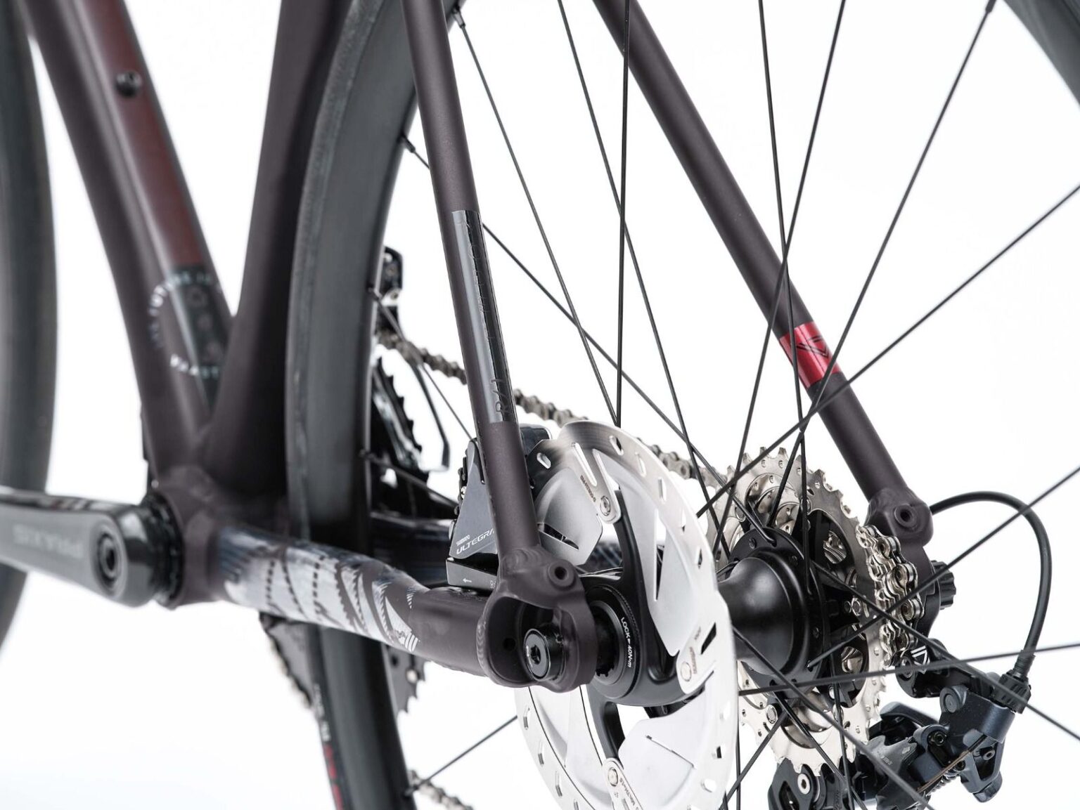 VAAST Bikesから、エアロを意識したマグネシウムフレーム採用のVaast R/1 700C Ultegra登場 | ロードバイクはやめられない