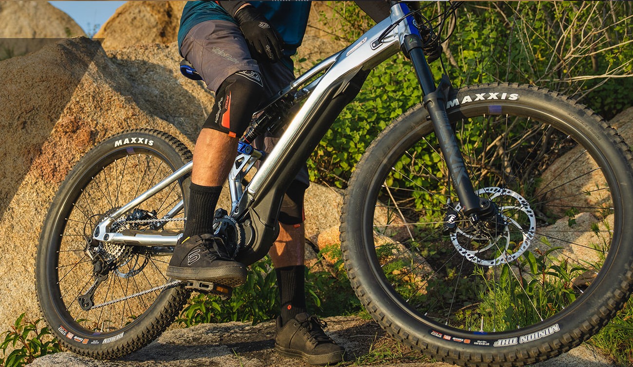 YAMAHAから30周年記念のいかしたYDX-MORO 07 30th Anniversary Special Edition e-Bike ...