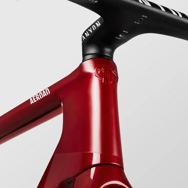 CANYONからマチュー・ファンデルプール限定モデル Aeroad CFR Disc MvdP登場 | ロードバイクはやめられない