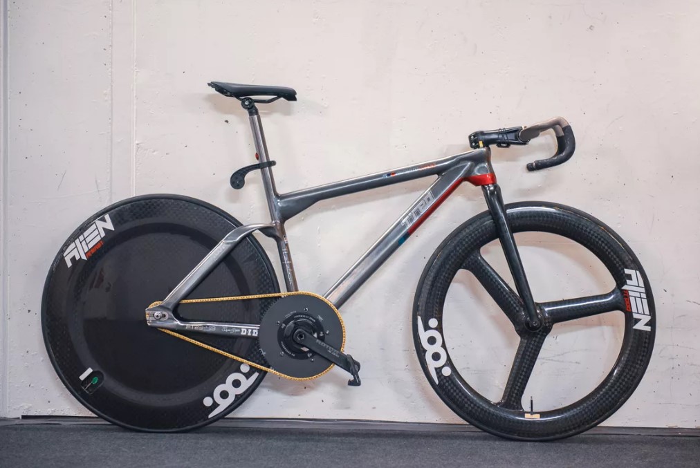 2023 世界選手権で見られる最もワイルドなTOOT engineeringトラックバイク | ロードバイクはやめられない