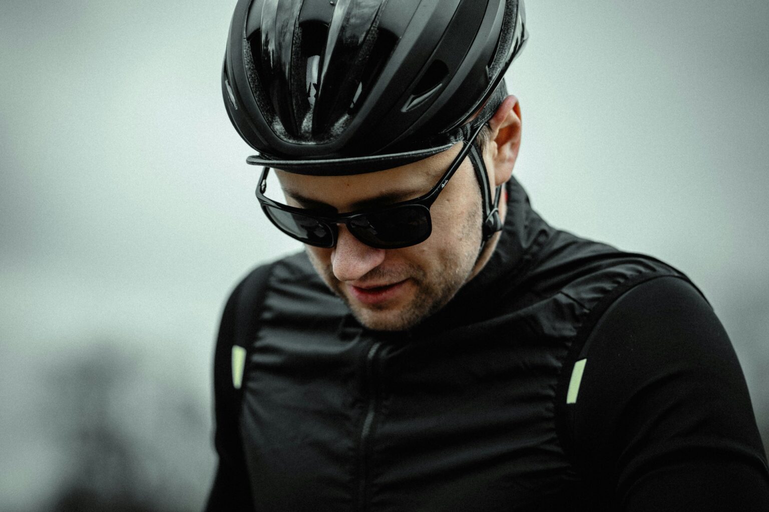 Raphaから史上最軽量のRapha Pro Team Gore-Tex ジャケット | ロードバイクはやめられない