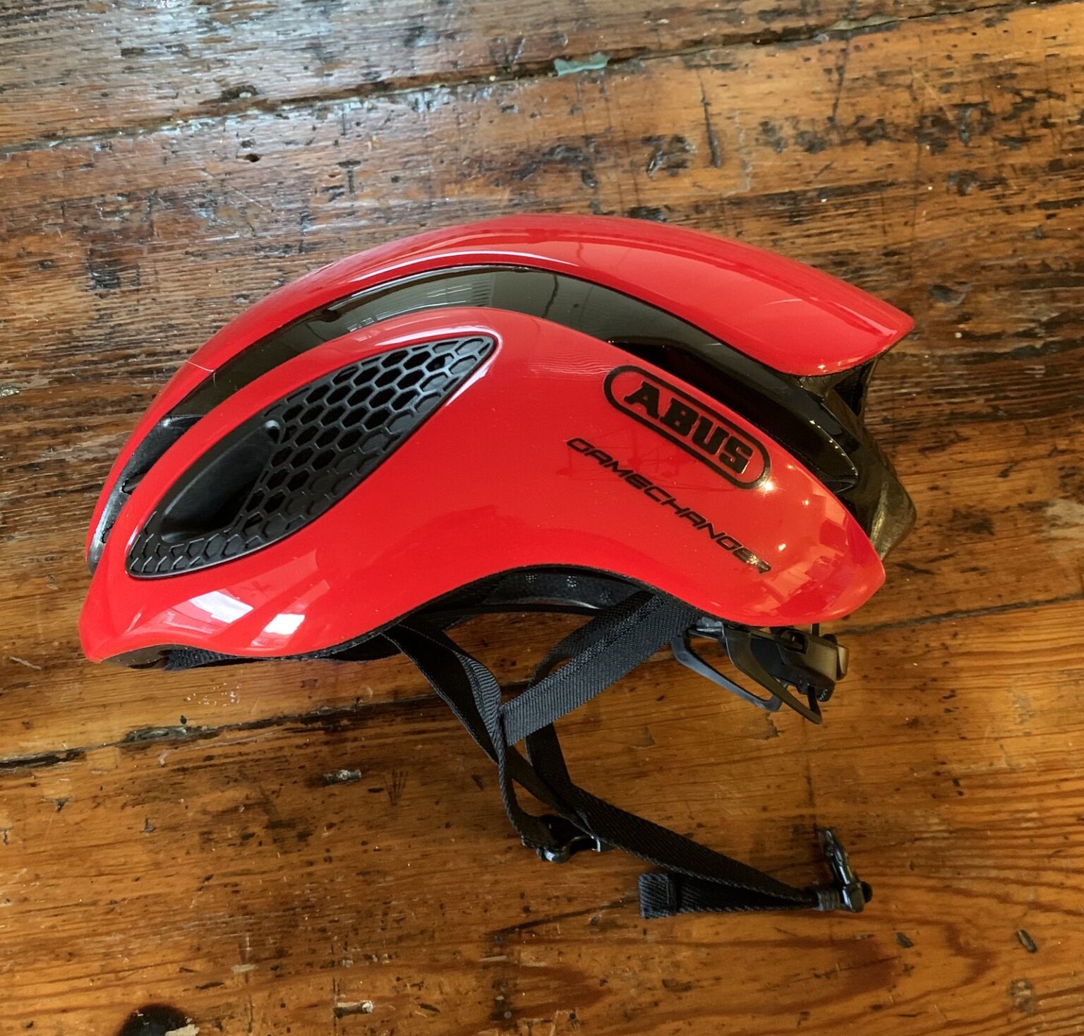 ABUSからマチュー・ファンデルプールとAlpecin-Deceuninckが使用するAirbreaker 2.0へルメット | ロードバイク ...